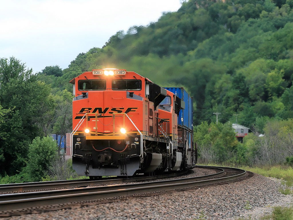 BNSF 9383